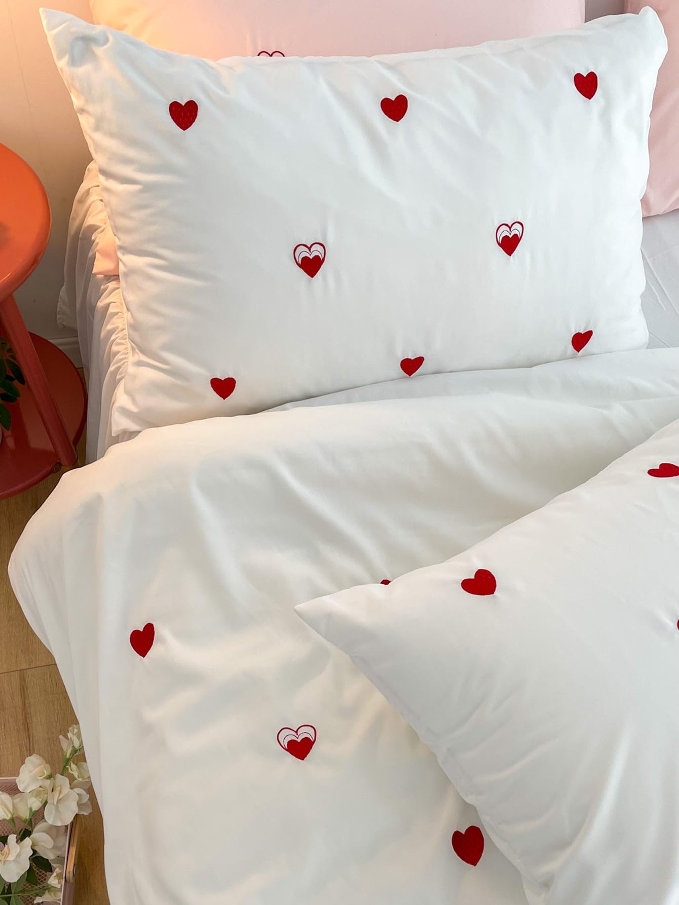 QWINEE 3Pcs Heart Embroidered Duvet Covers Sets Soft 3 Pieces Farmhouse Bedding Set with 1 Comforter Cover and 2 Pillowcases for All Season Rustic Lightweight White A Full