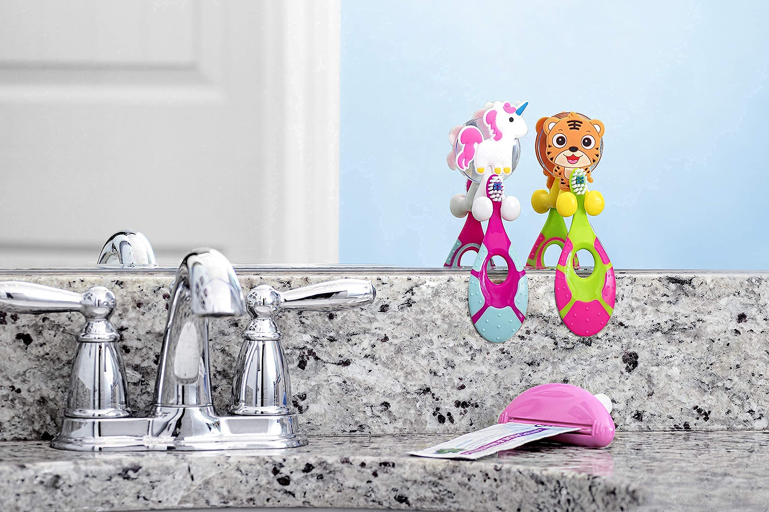 Farber Baby Toddler Toothbrushes Set β Infant Toothbrush 6 Pack with Compact, Soft Bristles and Easy Grip Handle Includes 2 Suction Cup Toothbrush Holders and Toothpaste Squeezer (Pink)