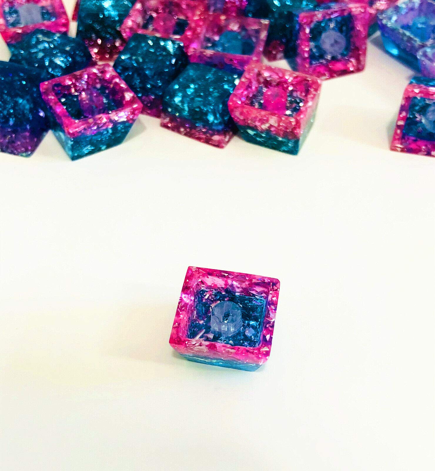 Handmade Resin R4 Keycap Jewelry Blue Pink 2.0 for Cherry MX RGB Gaming Mechanical Keyboard