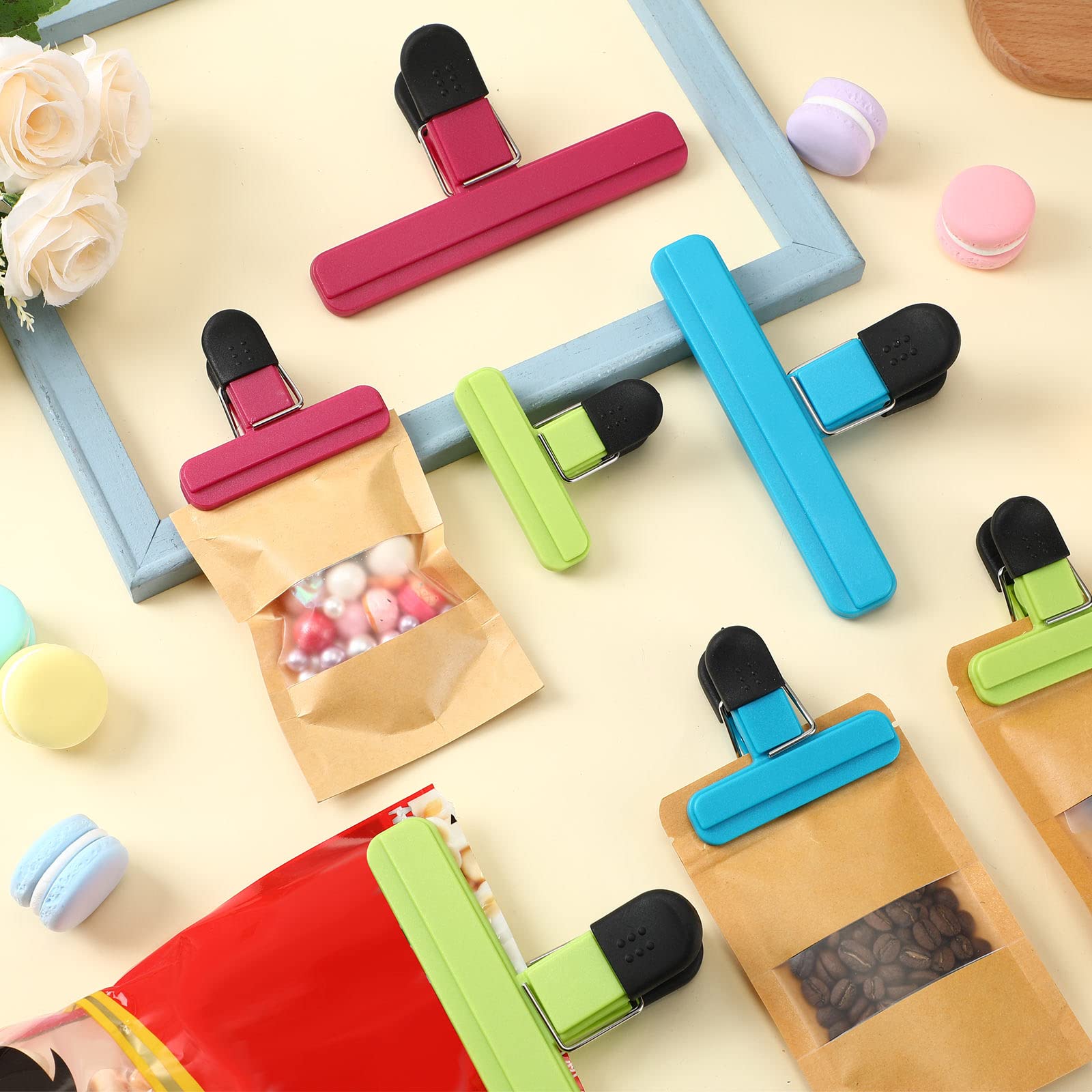 36 Pcs Large Chip Bag Clips bulk 12 Large and 24 Small Size Plastic Food Bag Clips Reusable Kitchen Clips Air Tight Food Clips Heavy Duty Seal Grip for Snack Vegetables Fruit Storage Container