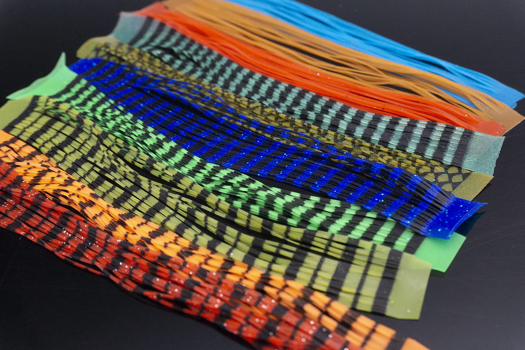 20Pc 10Colours Fishing Jig Lures Mixed Colors DIY Silicone Whole Sheet Skirts for Jig Lures Regular Skirt Colours with Fly Tying Material Free Rubber Band CMB1#