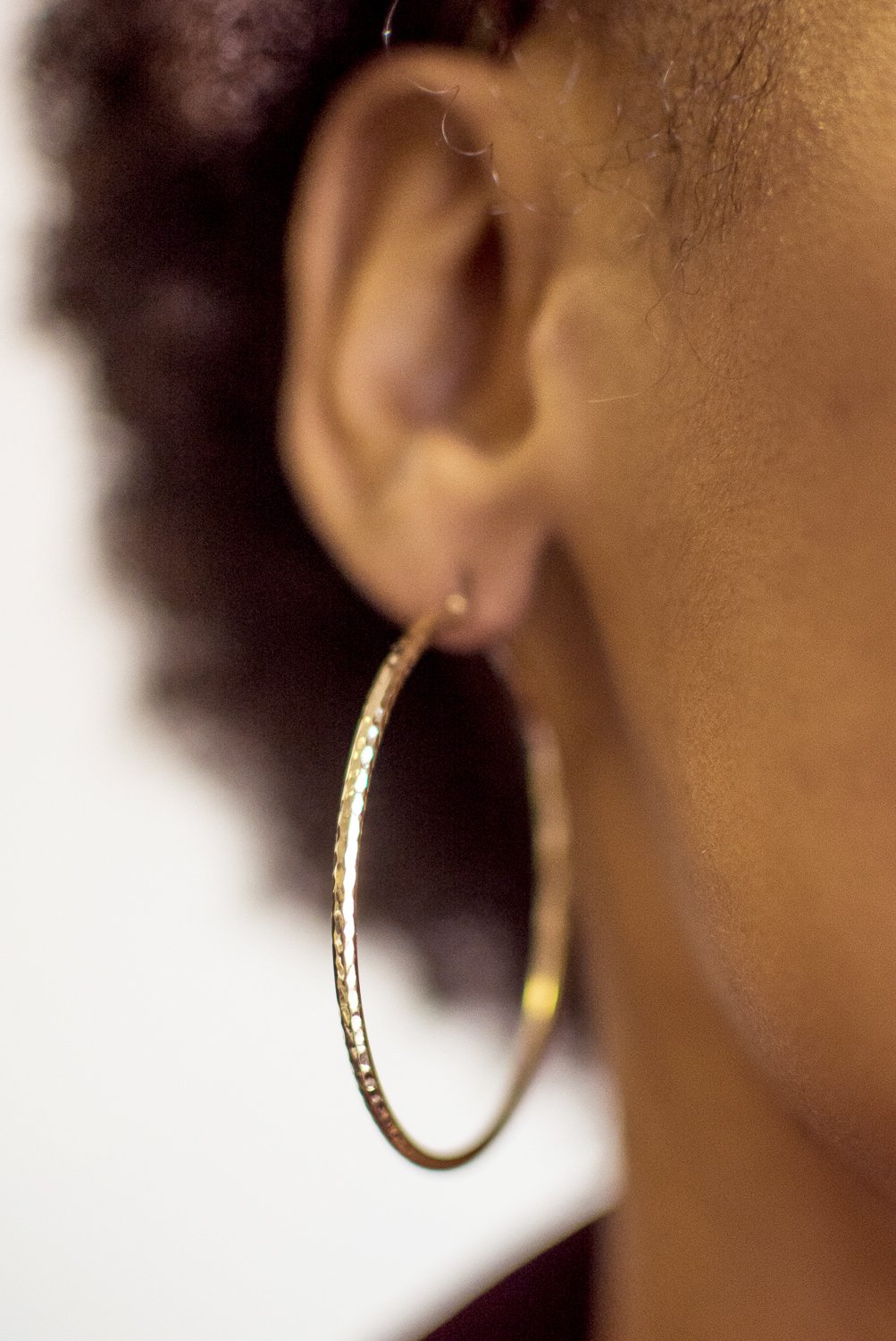 14K Yellow Gold Diamond Cut Tube Hoop Earrings, (2mm Tube) (50mm)