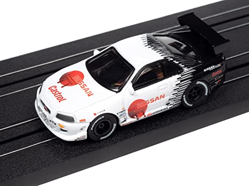 Auto World Xtraction Import Heat 1999 Nissan Skyline GTR (White/Black) HO Scale Slot Car