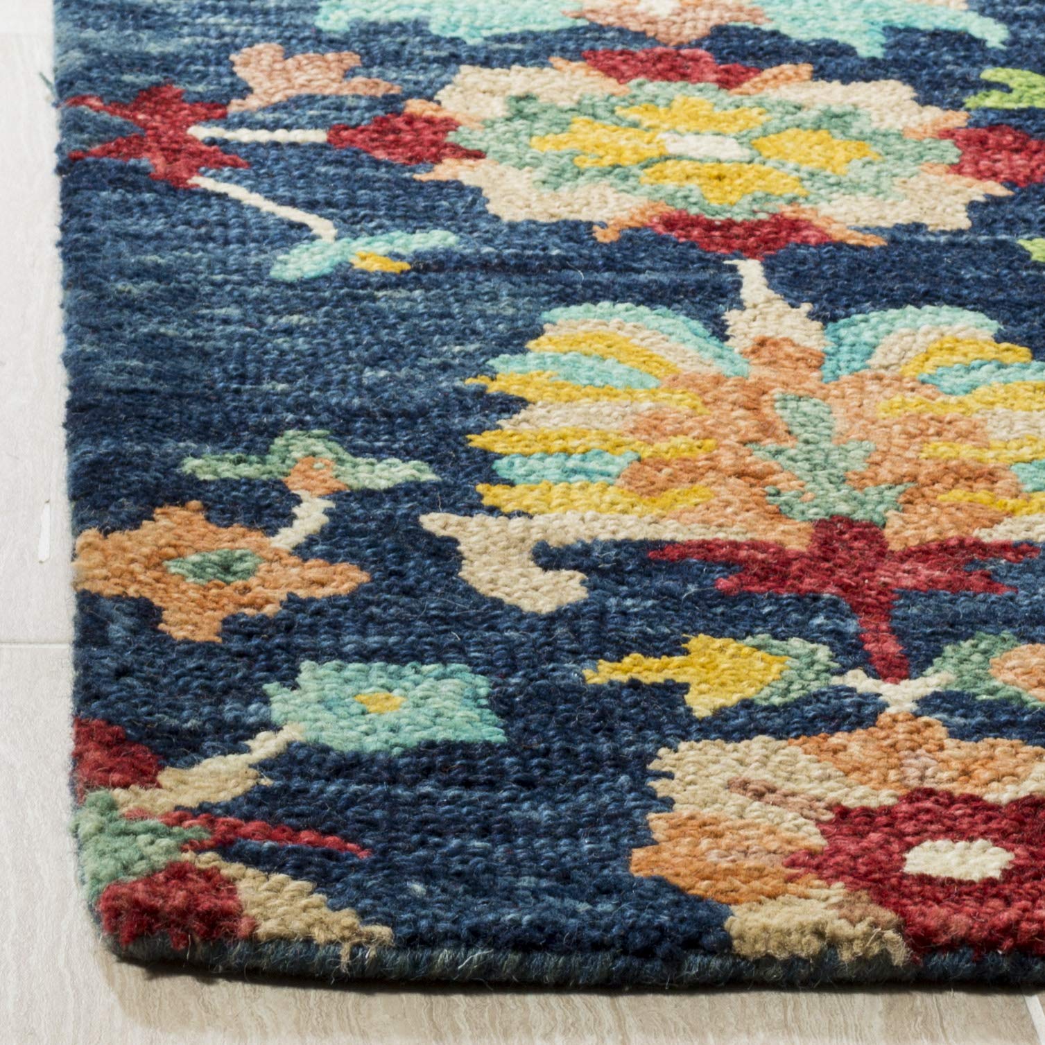 SAFAVIEH Aspen Collection 7' Square Navy / Red APN510N Handmade Boho Wool Area Rug