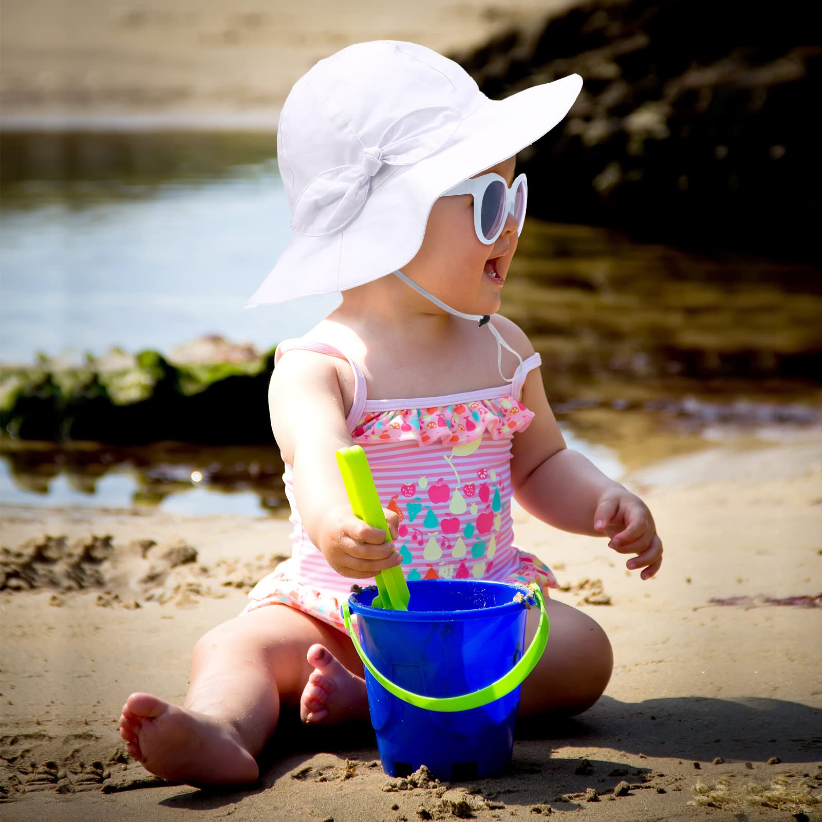 4 Pcs Baby Girl Sun Hat and Polarized Protected Sunglasses Outdoor Adjustable Beach Hat with Wide Brim for Girls Toddler Boys (Pink, White)