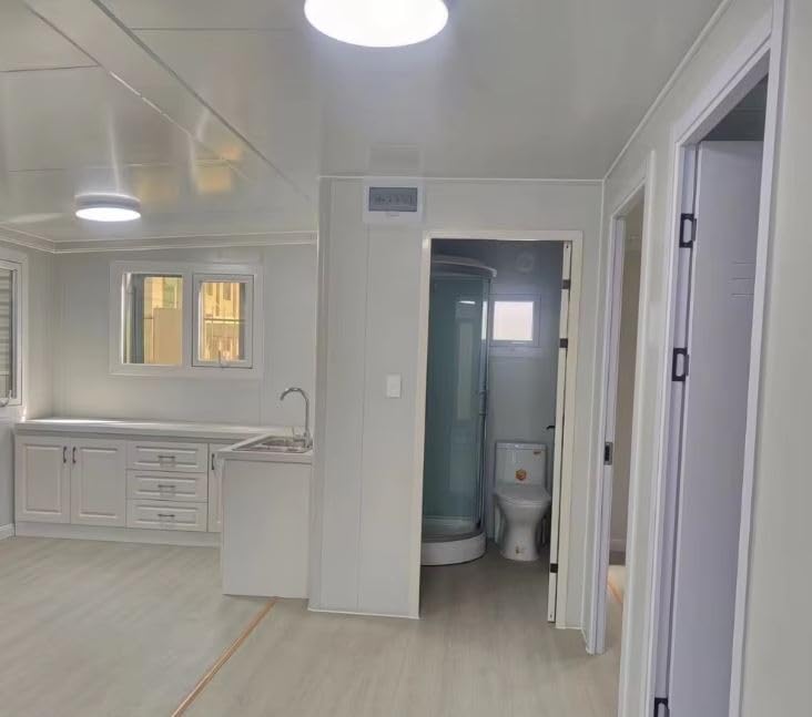 40 ft Mobile Home, Expandable Container House, 3 Bedrooms, One Living Room, One Kitchen, One Bathroom, 12KW Power Consumption Custom Design Container Mobile House Extendable Container House