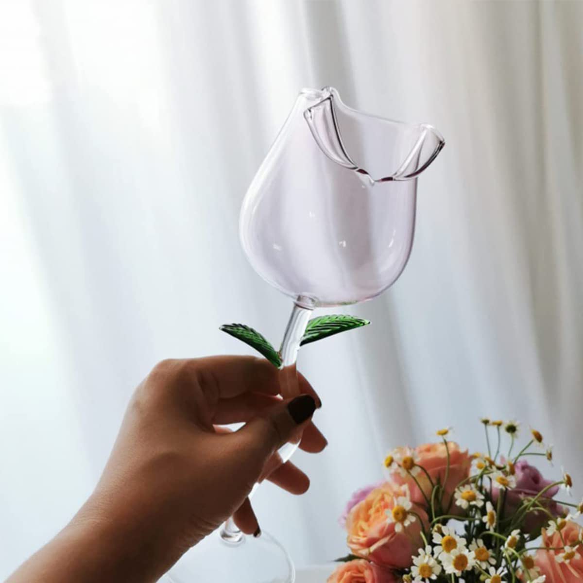 2pcs Rose Wine Glass, Creative Red Wine Glass, Rose Flower Goblet, Wine Cocktail Juice Glass for Party Dinner Wedding Festival Kitchen Bar Celebration (260ml, Blue and Pink)