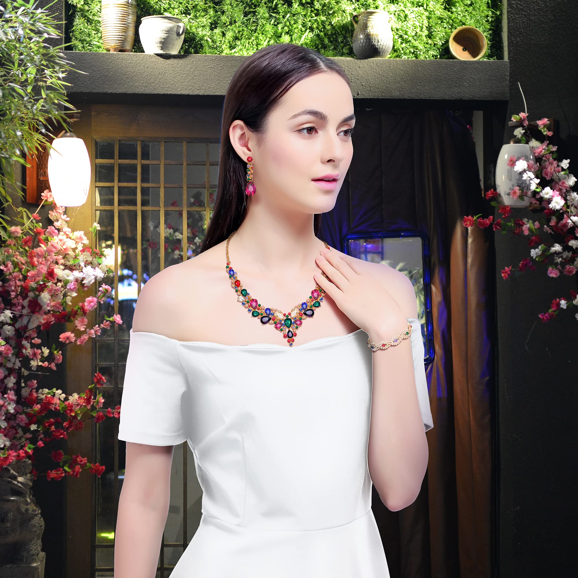 3 Pieces Women Jewelry Set Rhinestone Crystal Bride Statement Necklace Link Bangle Bracelet Teardrop Dangle Earrings Set for Women