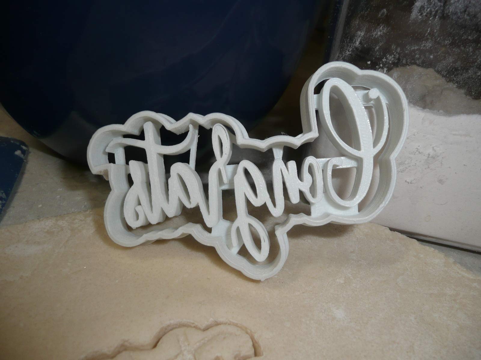 2022 GRADUATION KIT GRAD CAP GOWN DIPLOMA CONGRATS SET OF 5 COOKIE CUTTERS MADE IN USA PR1229