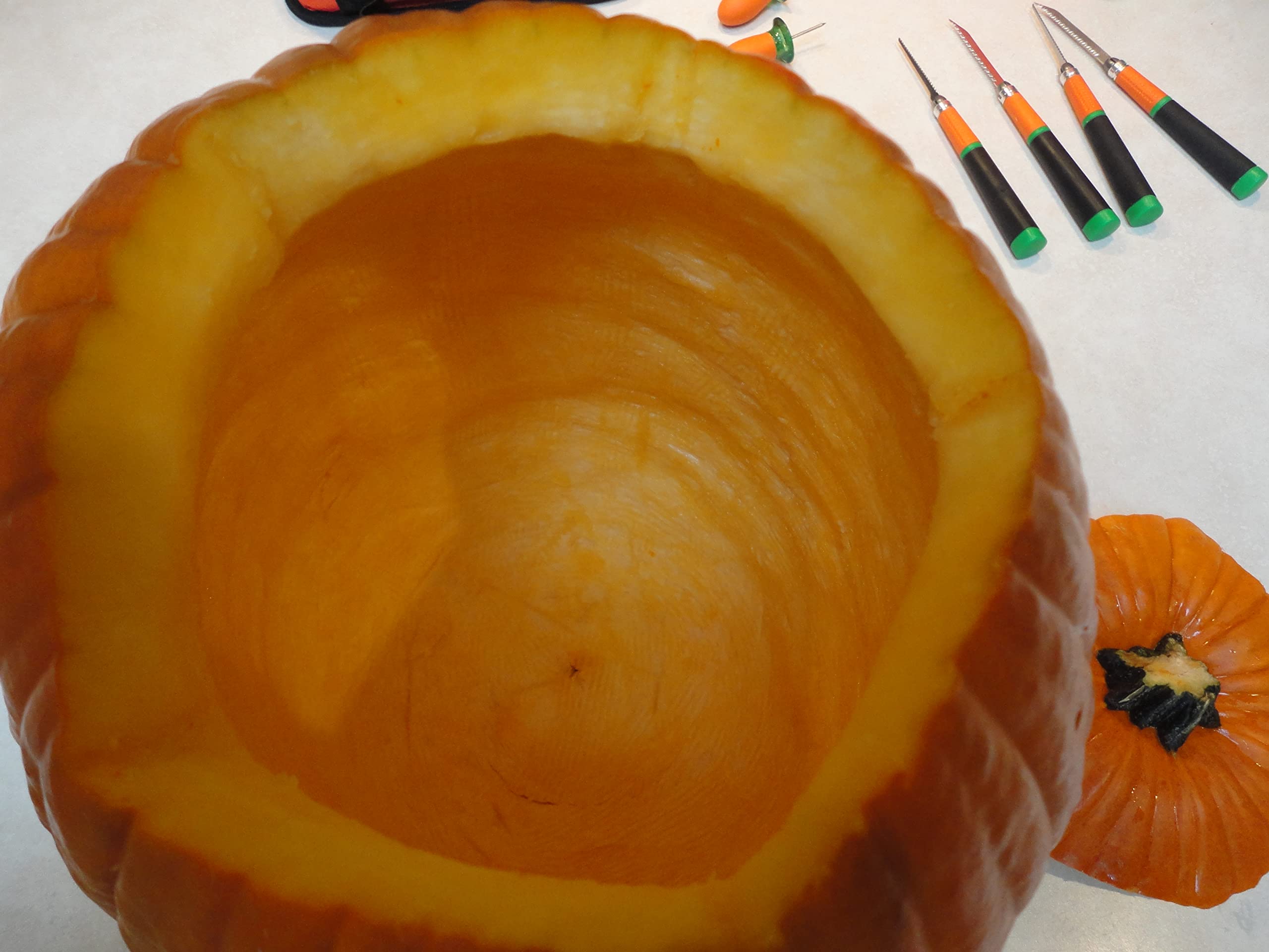360 Pumpkin Products Ultimate Pumpkin Carving Ergonomic Scooper/Scraper and Detail scraper/clean up tool set. (1 Set of 2 tools)