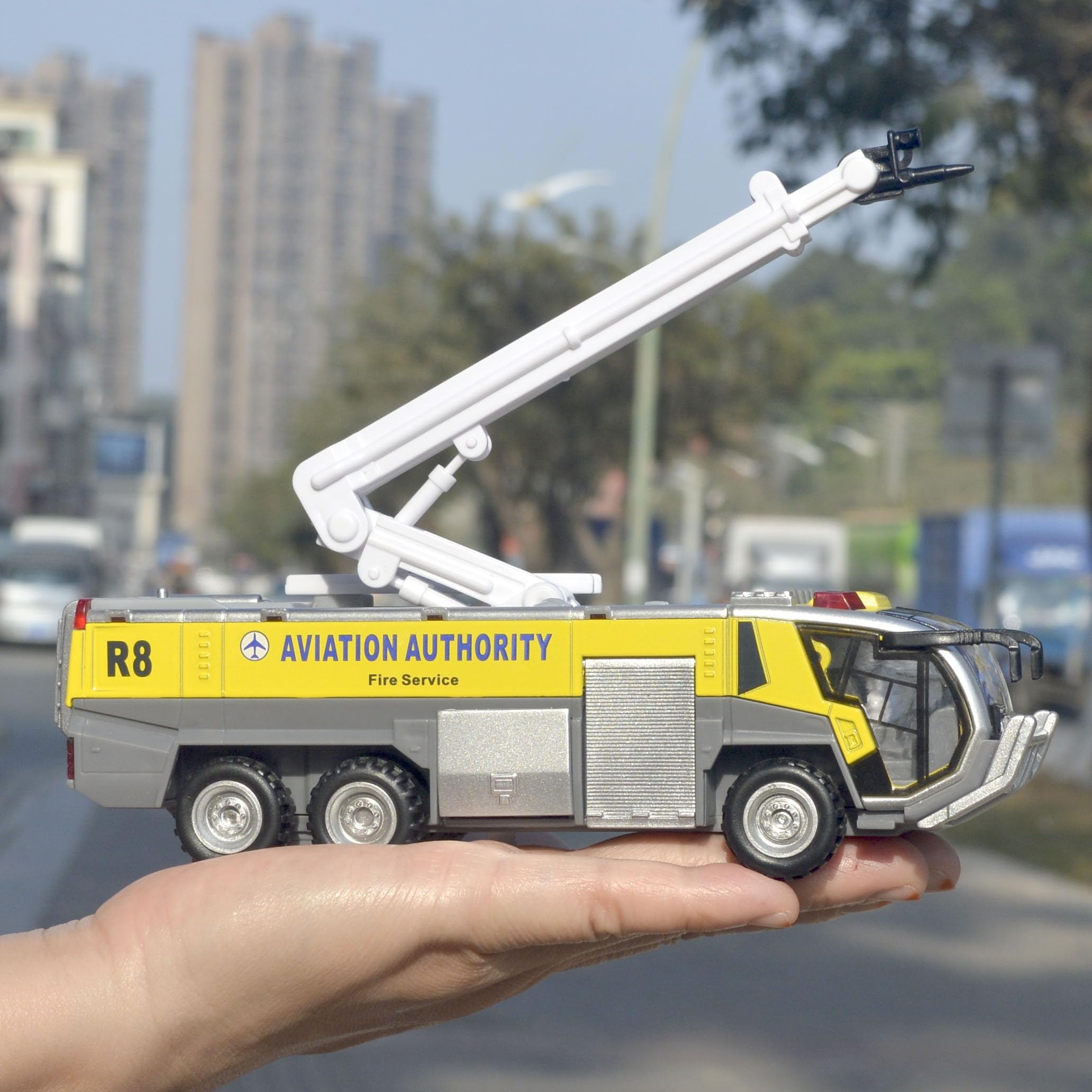 Ailejia Airport Fire Trucks Toy for Boys Fire Engine Toys Fire Engine Pullback Friction Toy Airport Rescue Diecast Vehicle Model (Yellow)