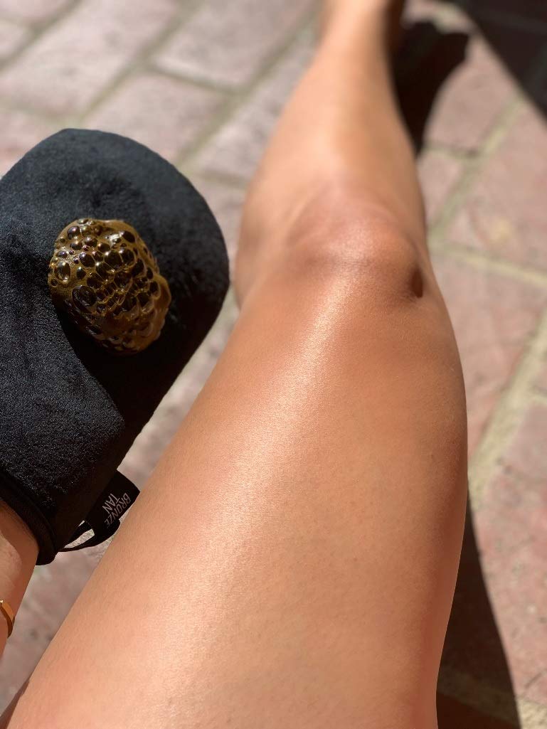 Bronze Tan Self Tanning Mitt for Self Tan - Self Tanner Mitt for Application of Bronze Tan Self Tanner - Black Tanning Mitts Self Tanner are Machine Washable And Reusable Sunless Tanning Mit
