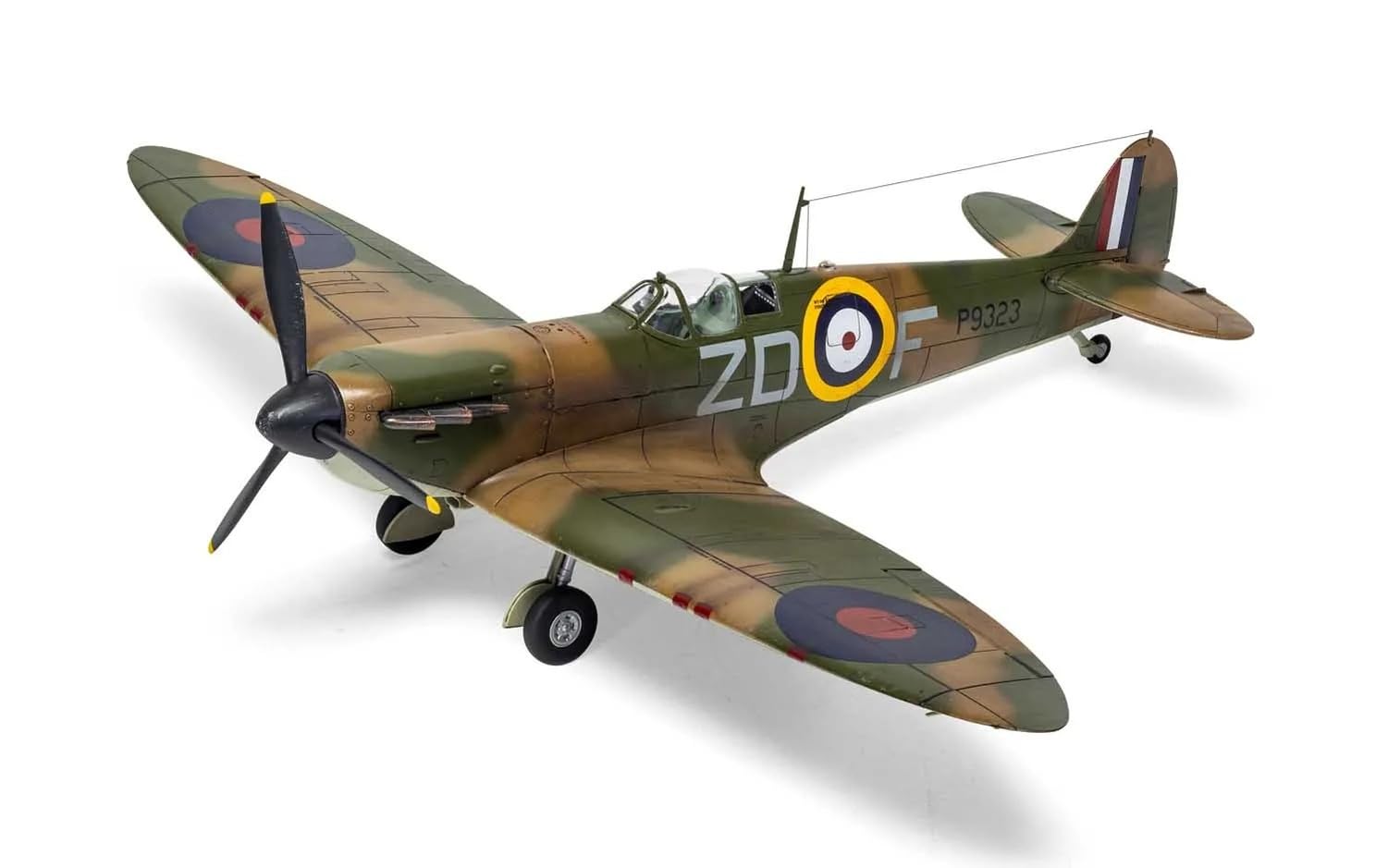 Airfix Model Airplane Kit Gift Set - A05126A Supermarine Spitfire Mk.Ia, Plastic Plane Model Kits for Adults & Kids 8+, Skill Level 3, 1:48 Scale WW2 Military Aircraft Models Gifts