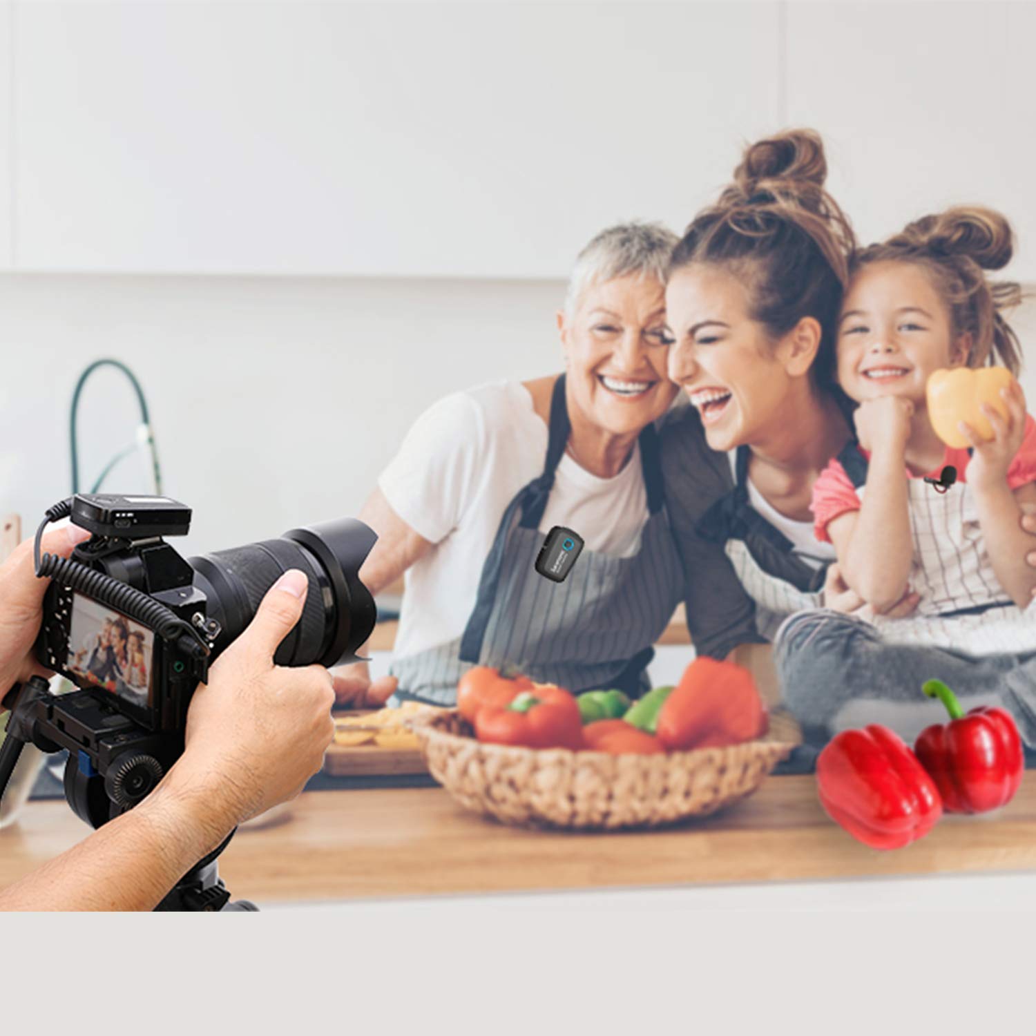 2.4GHz Wireless Lavalier Microphone System, Saramonic Blink500 B2 Dual-channel Mic Two Transmitters for DSLR Camera, Mirrorless, and SmartPhone for Youtube Facebook Live Vlogging