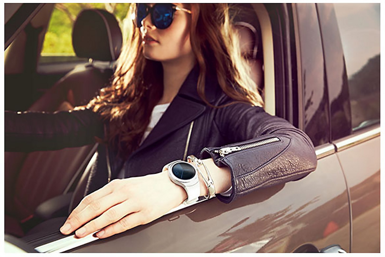 Samsung Gear S2 R730V (Verizon + Wi-Fi) Dust and Water Resistant Smartwatch - Dark Gray (Renewed)