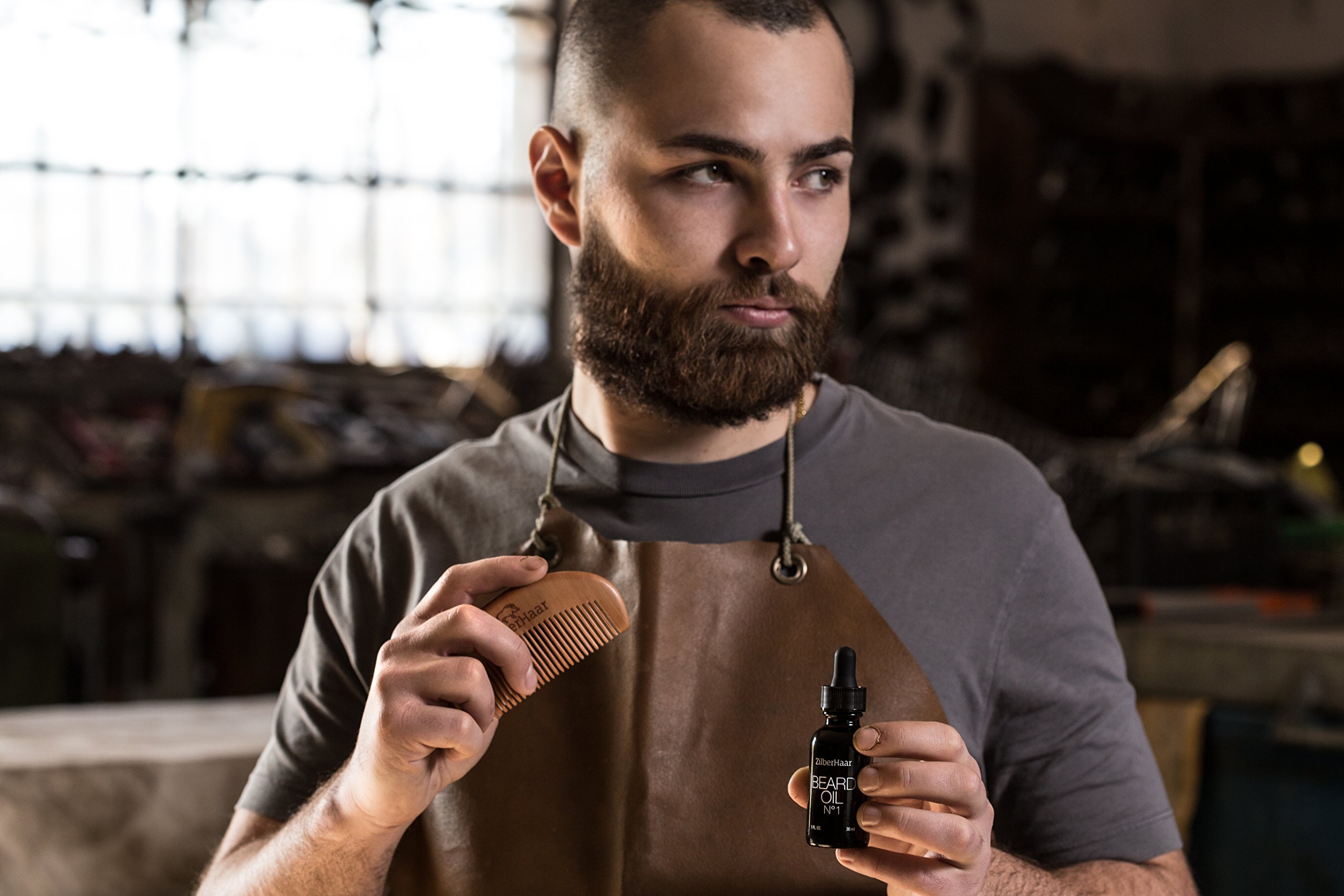 ZilberHaar Beard Oil №1 - Pure, Organic Moroccan Argan and Jojoba Oil for Natural Beard Growth and Hydration - 1 oz - Free Beard Comb Gift