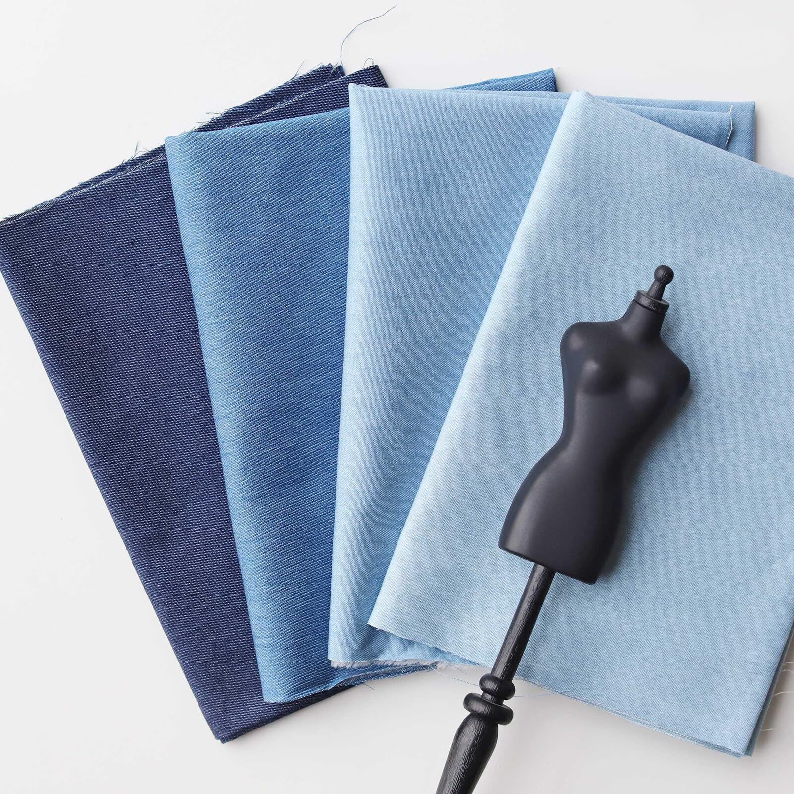 50 Γ 35cm Pre-Cut Lightweight Thin Denim Cotton Fabric, Doll Clothes Fabric, for Doll Jeans Dresses Jackets, Sewing Supplies, in 4 Colors, Pre-Cut to 19.68 Γ 13.77 inches