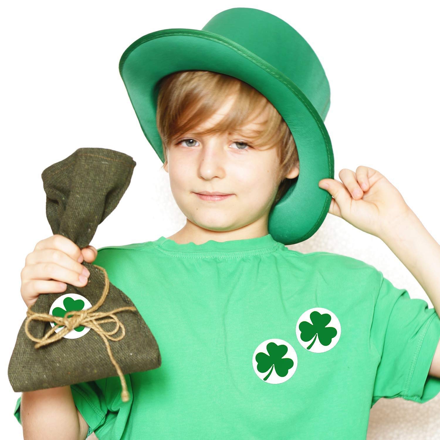 St. Patrick’s Day Stickers, 500 Pieces 1.5inch Irish Shamrock Sticker Roll 4 Leaf Clover Stickers for Bags Boxes Wrap Cards Party Decoration Supplies