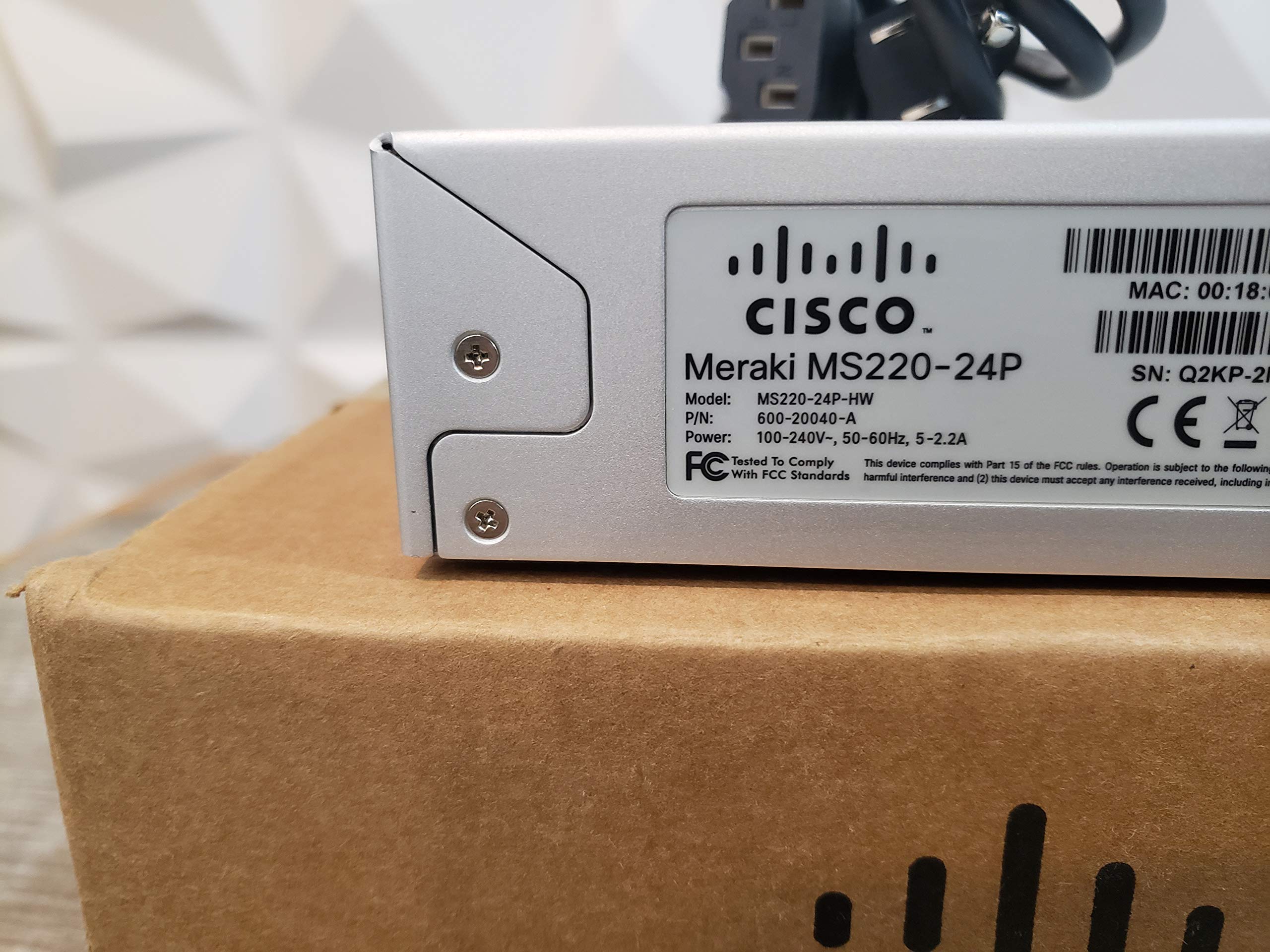 Cisco Meraki MS220-24P-HW 24 Port PoE 4 SFP Gigabit Network Switch (Renewed)