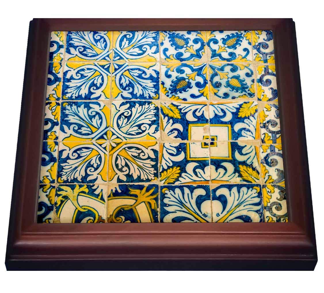 3dRose Portugal, Azores, Sao Miguel Island, Ponta Delgada. Azulejo Tiles. - Trivets (trv_330466_1)