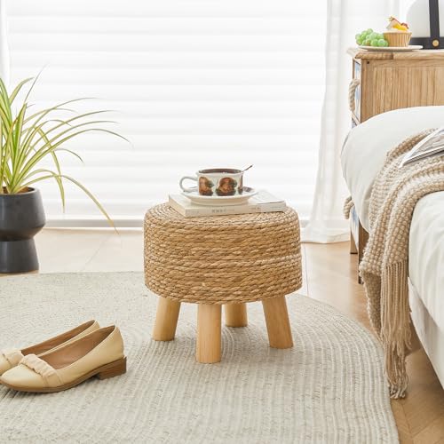 ALeesing Round Ottoman Natural Seagrass Footstool, Round Footstool with 4 Wood Legs, Hand Woven Round Footstool Sofa Stool, Multifunctional Modern Dressing Stool, Sofa Side Table for Bedroom (Nature)