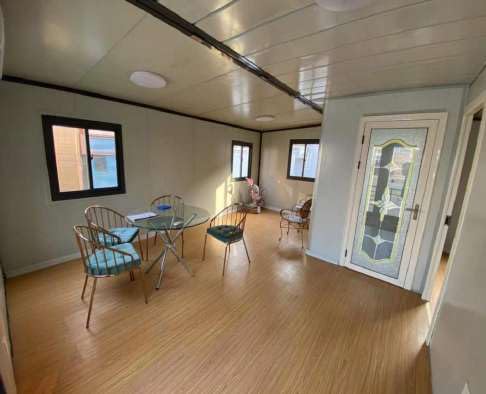 40 ft Modern 2024 Luxury Prefab Villa, Insulated Portable Expandable Container 1 Bedroom. Mobile Tiny Home with Free Electric Water Heater Tiny Backyard House, Movable, Foldable, and Expandable