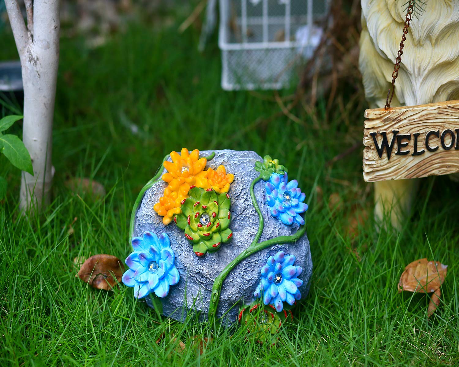 ANTEROOF Garden Statue, Solar Powered LED Outdoor Decor Garden Lights, Polyresin Garden Figurines for Outdoor Decoration (Outdoor Paradise)