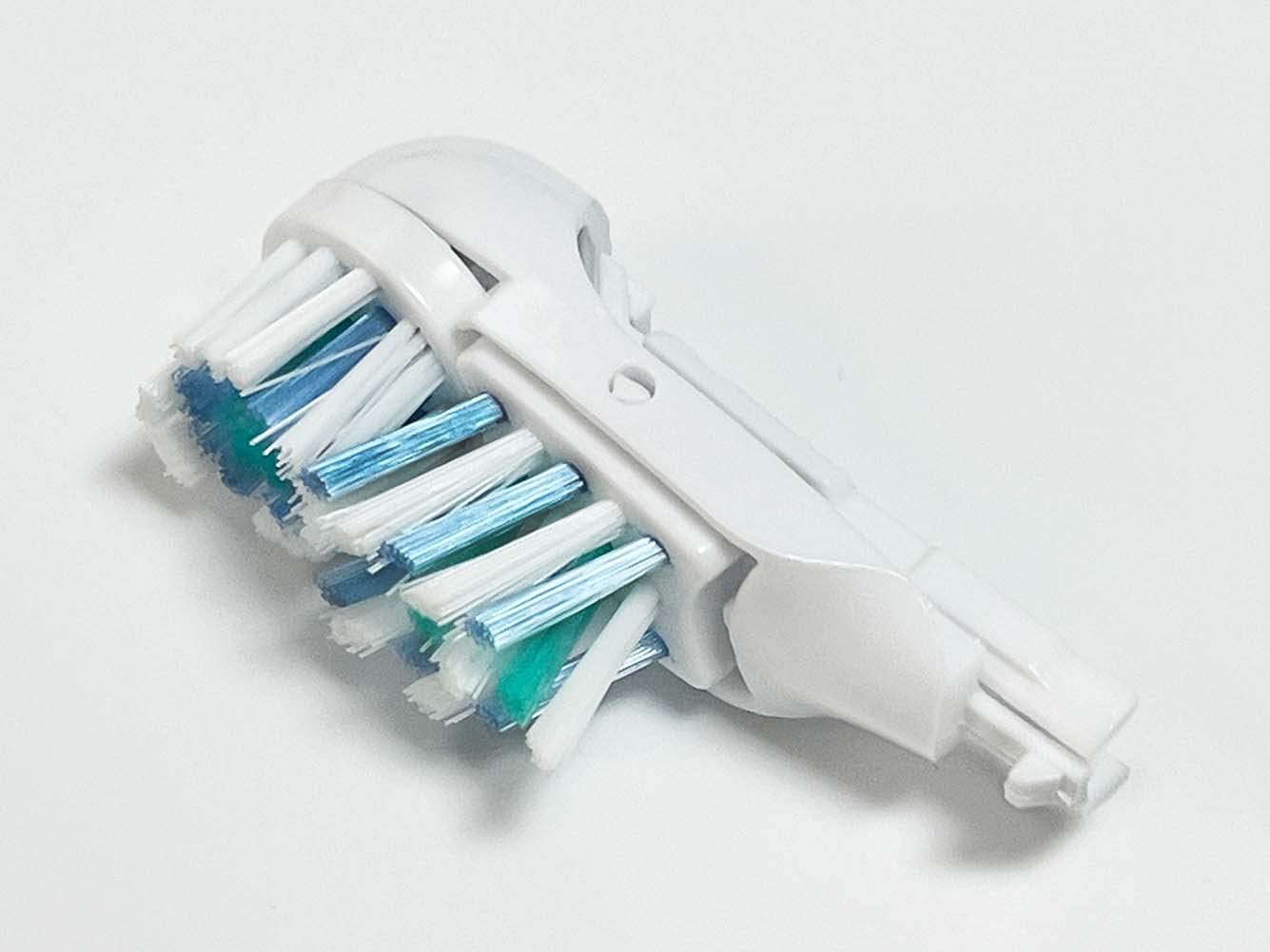 4Pcs Sensitive Replacement Toothbrush Heads, fit for Oral-B 4732 3733 4733, Crisscross Bristles and Rotating Powerhead