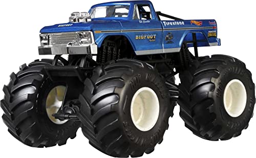 Hot Wheels Monster Trucks, Oversized Monster Truck Bigfoot, 1:24 Scale Die-Cast Toy Truck with Giant Wheels and Cool Designs