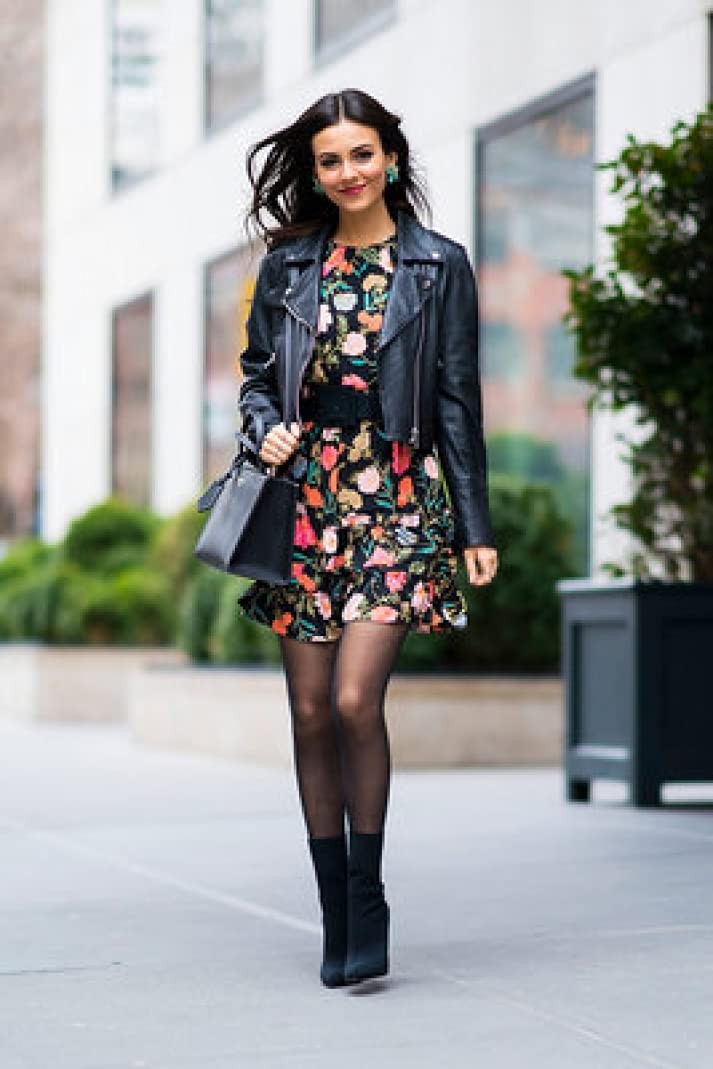 FC Carino Victoria Justice - 24X36 Poster FCA #FCA1486645