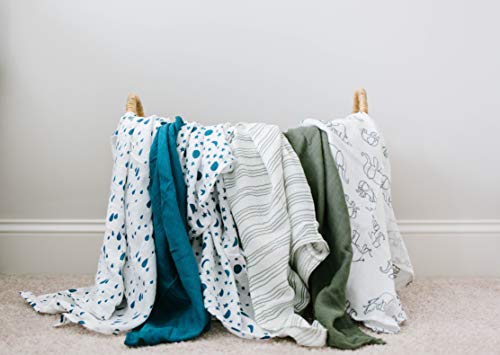 Oliver & Rain Organic Muslin Baby Boy Girl Unisex Swaddle Blankets 2 Pack Receiving Blankets Gray Arrow & Sky Blue