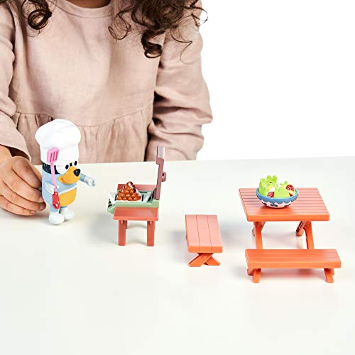 Bluey Dad Backyard BBQ - Bandit 2.5" Figure with Backyard Playset, Multicolor, 13030