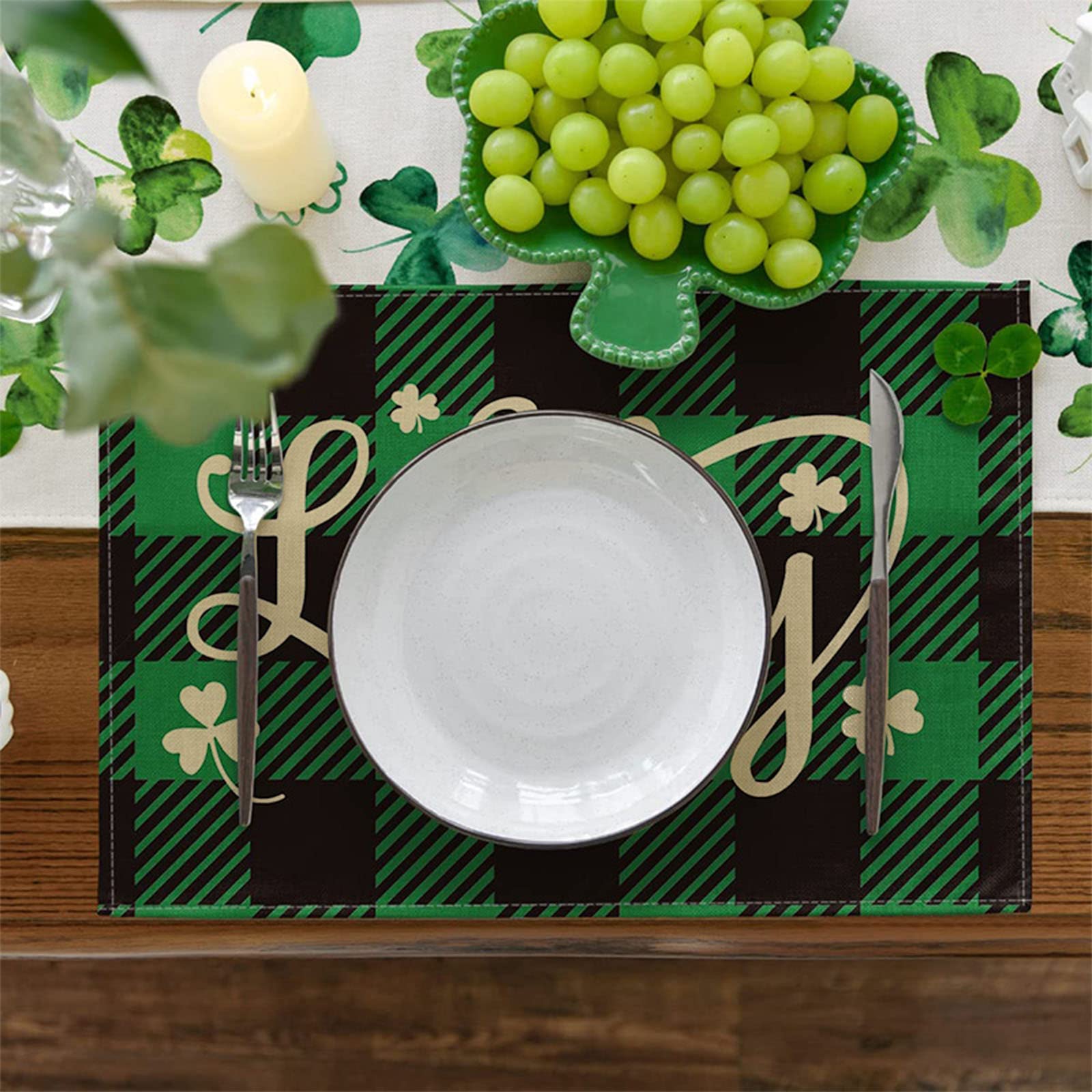6Pcs St. Patrick's Day Placemats Shamrock Table Mats Resistant Sage Green Placemat for Green Kitchen Dining Table Heat Insulation Washable Place mats