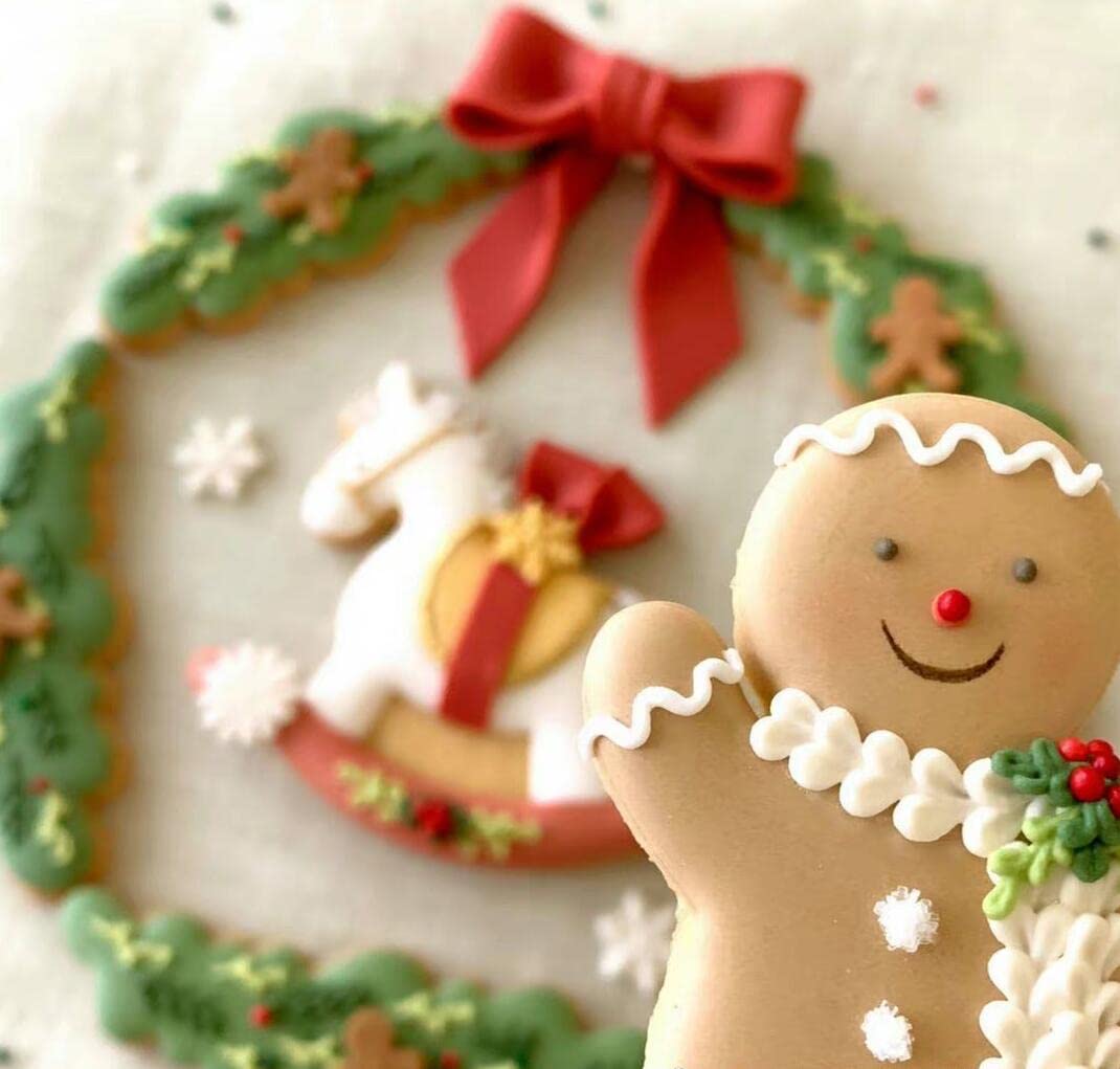 3PCS Gingerbread Man Cookie Cutters, 5.12" 4.34" 3.42" Large Christmas Cookie Cutters -Stainless Steel Holiday Cookie Cutters Shapes for Baking Gift