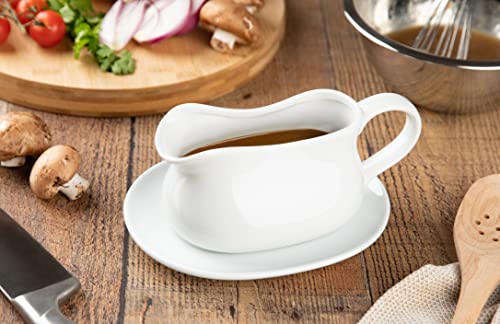 Kook Gravy Boat & Saucer, Ceramic Serving Dish, Dispenser with Tray for Sauces, Dressings and Creamer, Large Handle, Microwave and Dishwasher Safe, 17 oz, White