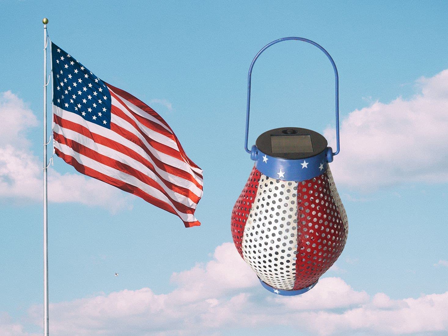 YQLEPIN Outdoor Solar Landscape Lighting Made of Metal - Waterproof Hanging Vintage Rustic Lantern(Red and Blue)