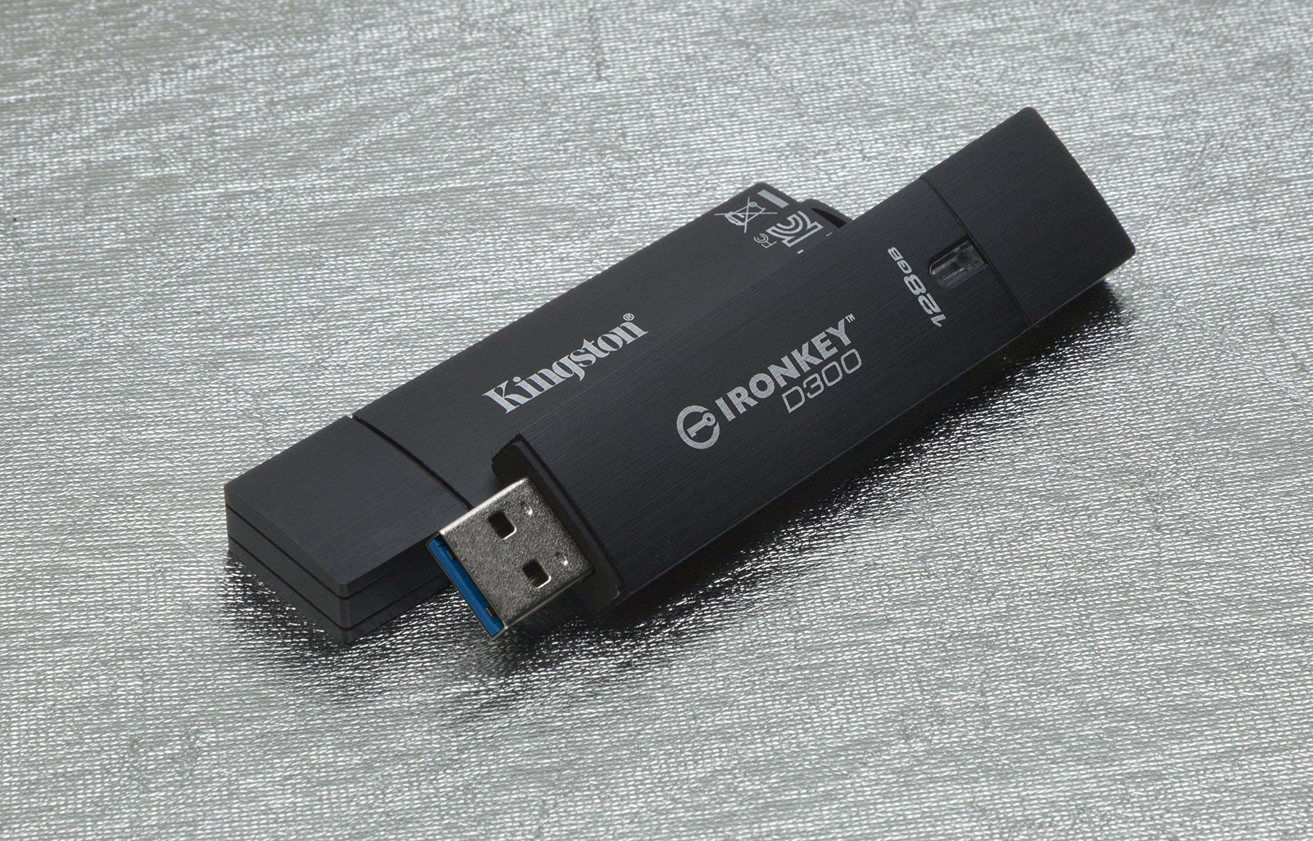 Kingston IKD300S/4GB 4GB Ironkey D300S/D300SM USB 3.0 Encrypted Flash Drive