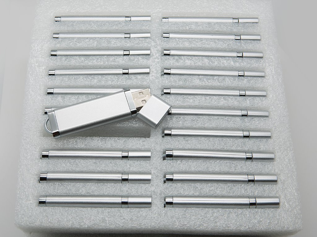 Standard 128MB USB 2.0 Silver Pen Drive w/Cap (128 Megabyte, Not Gigabyte) (1 Pack)
