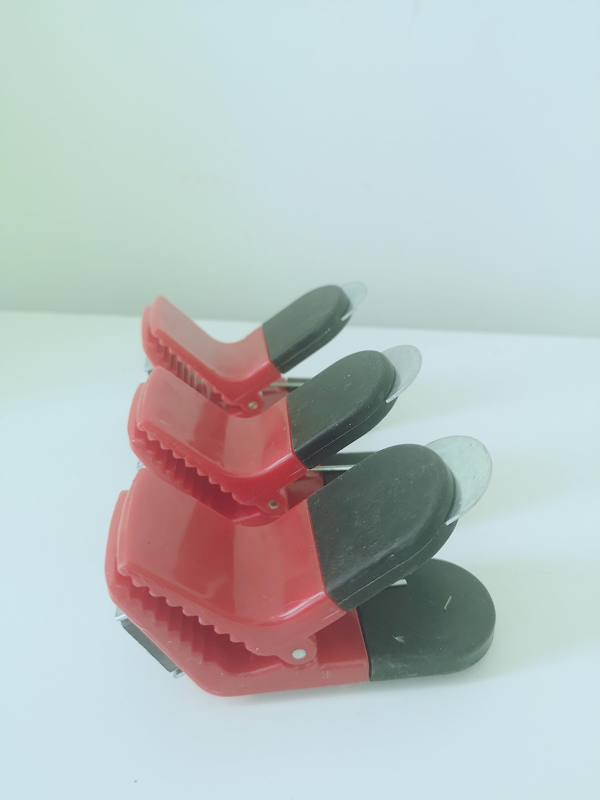 A99 3pcs Magnetic Paint Brush holder clip with Tin Opener DIY tools Red