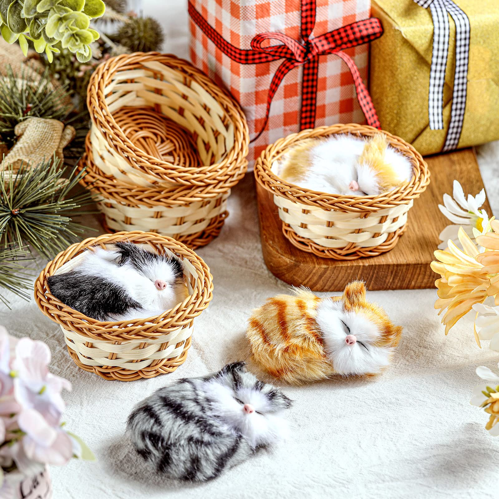 Civaner 4 Pcs Sleeping Cat in Basket Doll Toy Lovely Mini Kitten in Woven Realistic Fake Fluffy Hand Gift Plush Stuffed Decor with Meows Sounds for Office Desk Boys Girls