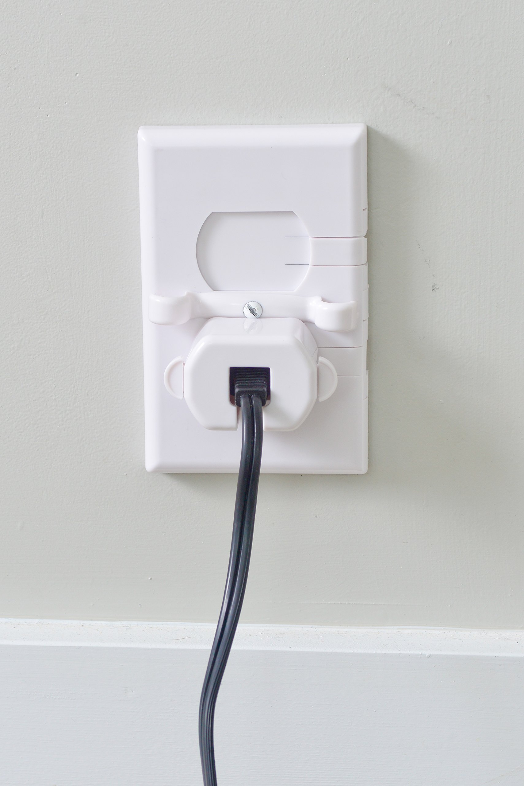 Cardinal Gates 3 Piece Plug Guard and Cord Keeper, White
