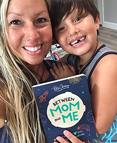 Between Mom and Me: A Guided Journal for Mother and Son (Journals for Boys, motherhood books)