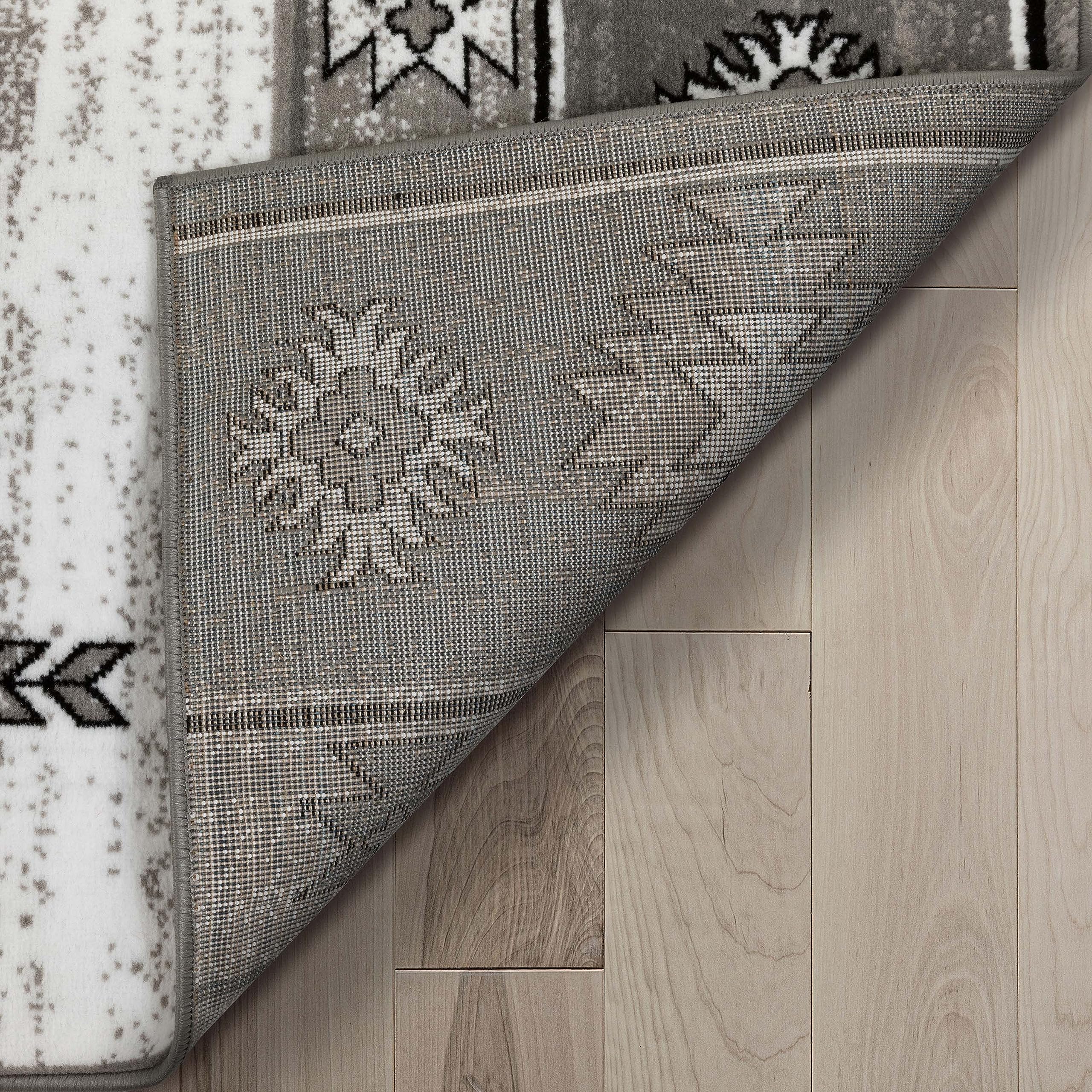 Well Woven Southwestern Rodrigo 5'3" x 7'3" Grey Area Rug