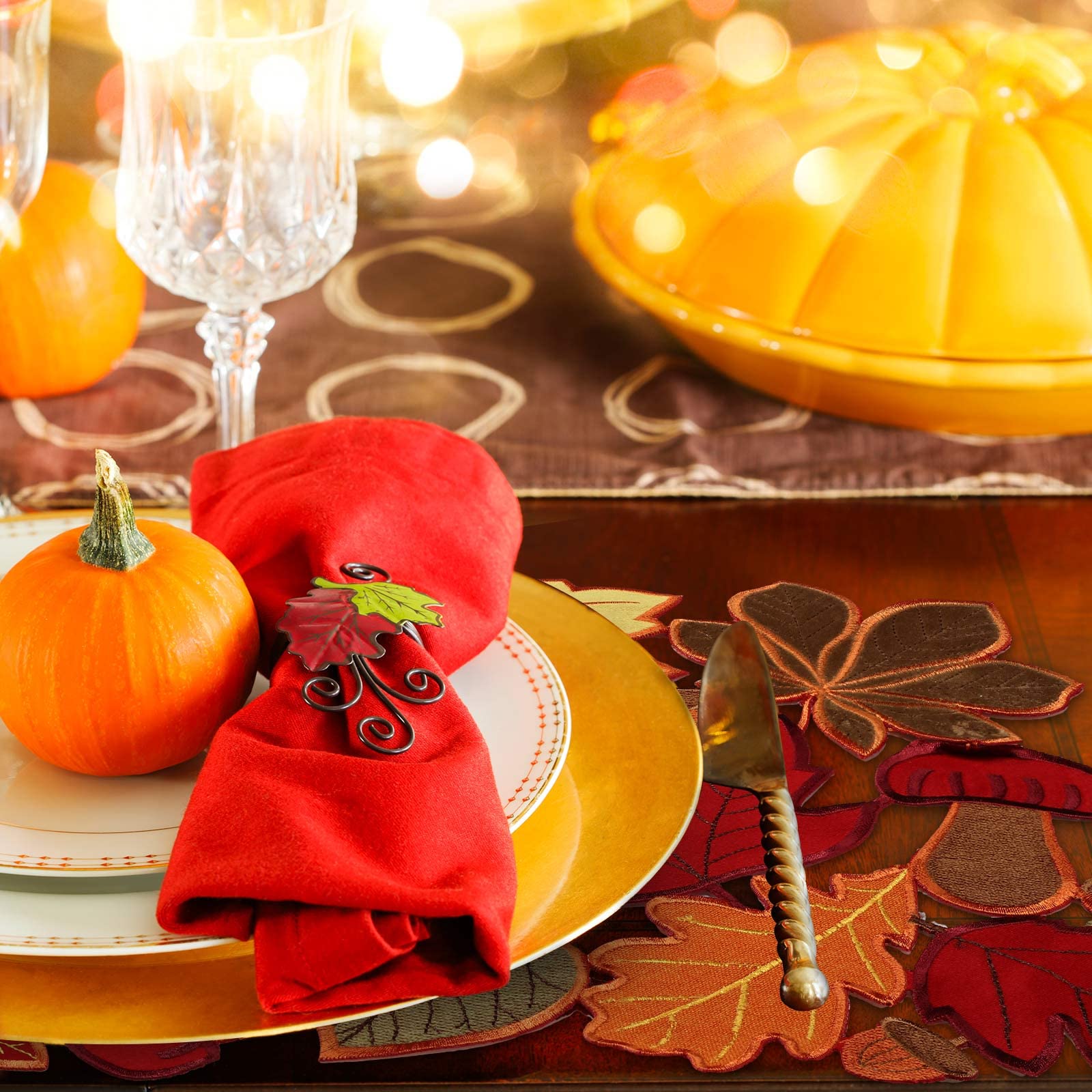 6 Pcs Embroidered Maple Leaves Placemats Thanksgiving Table Placemats Leaf Placemats for Home Kitchen Dinning Thanksgiving, Fall or Autumn Harvest Decorations (Maple Style, 11 x 17 Inch)