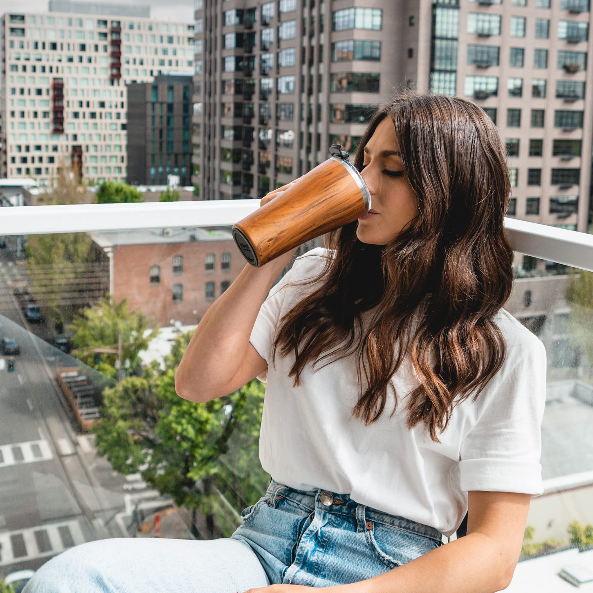 BrüMate Toddy 22oz 100% Leak Proof Insulated Coffee Mug with Handle & Lid - Stainless Steel Coffee Travel Mug - Double Walled Coffee Cup (Glitter Rose Gold)