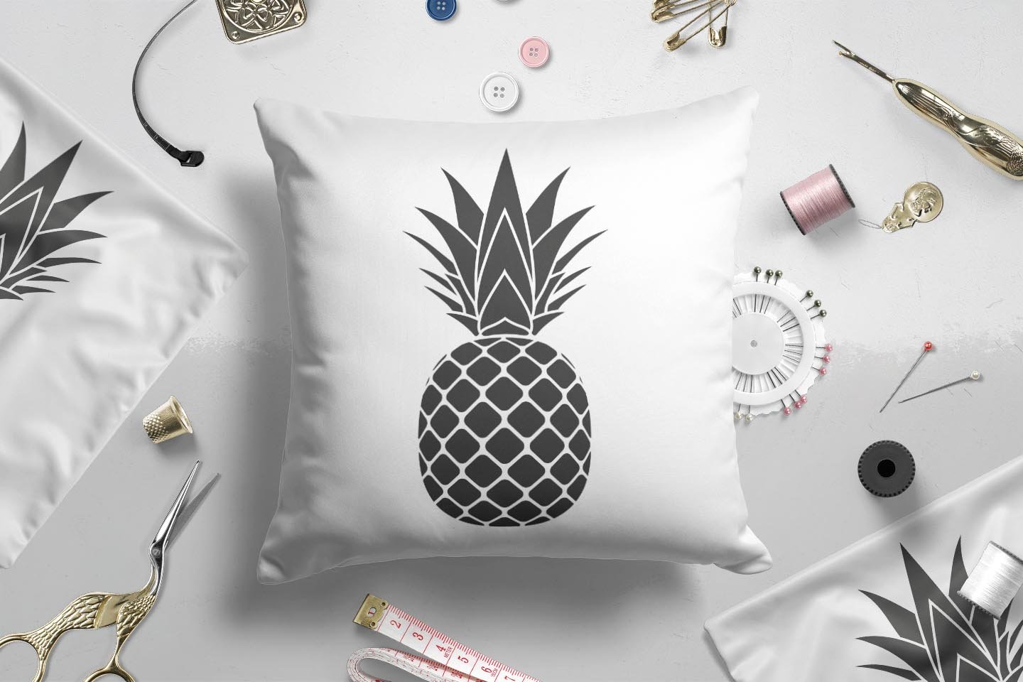 iiRov Summer Design Ink-Fuzed Decorative Throw Pillow - Flat Pineapple