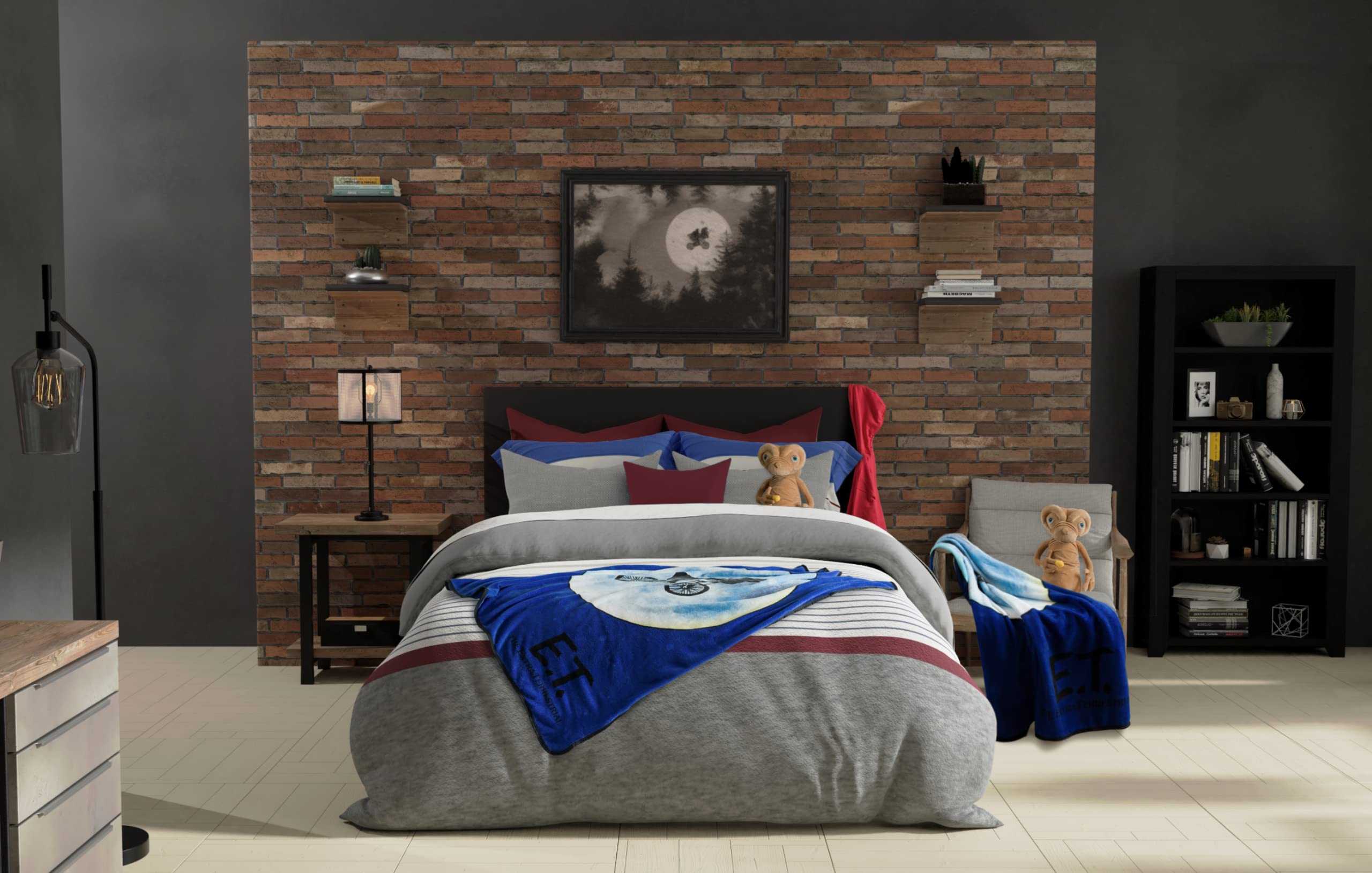 Franco E.T. The Extra-Terrestrial Retro/Nostalgic Bedding Super Soft Micro Raschel Throw 46" X 60" Collectibles