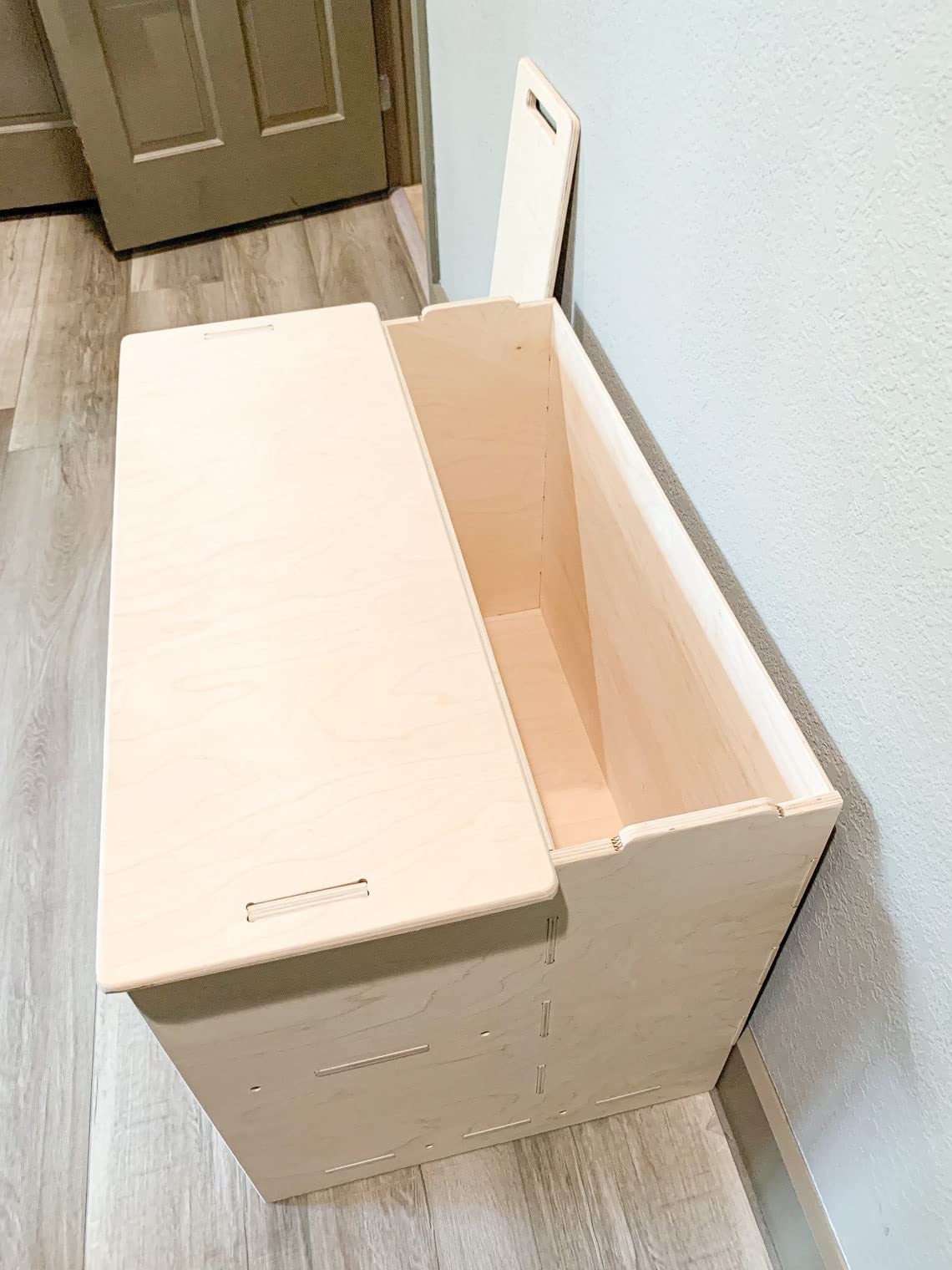 Bush Acres Montessori with Hidden Storage - Montessori Wooden Furniture – Nursery Gift – Woodenshelf