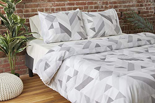 Refinery29 | Ellis Geo Bedding Collection | Modern Reversible Luxury Ultra Soft Comforter, All Season Premium 4 Piece Set with Geometric Printed Design (Full/Queen, Grey)