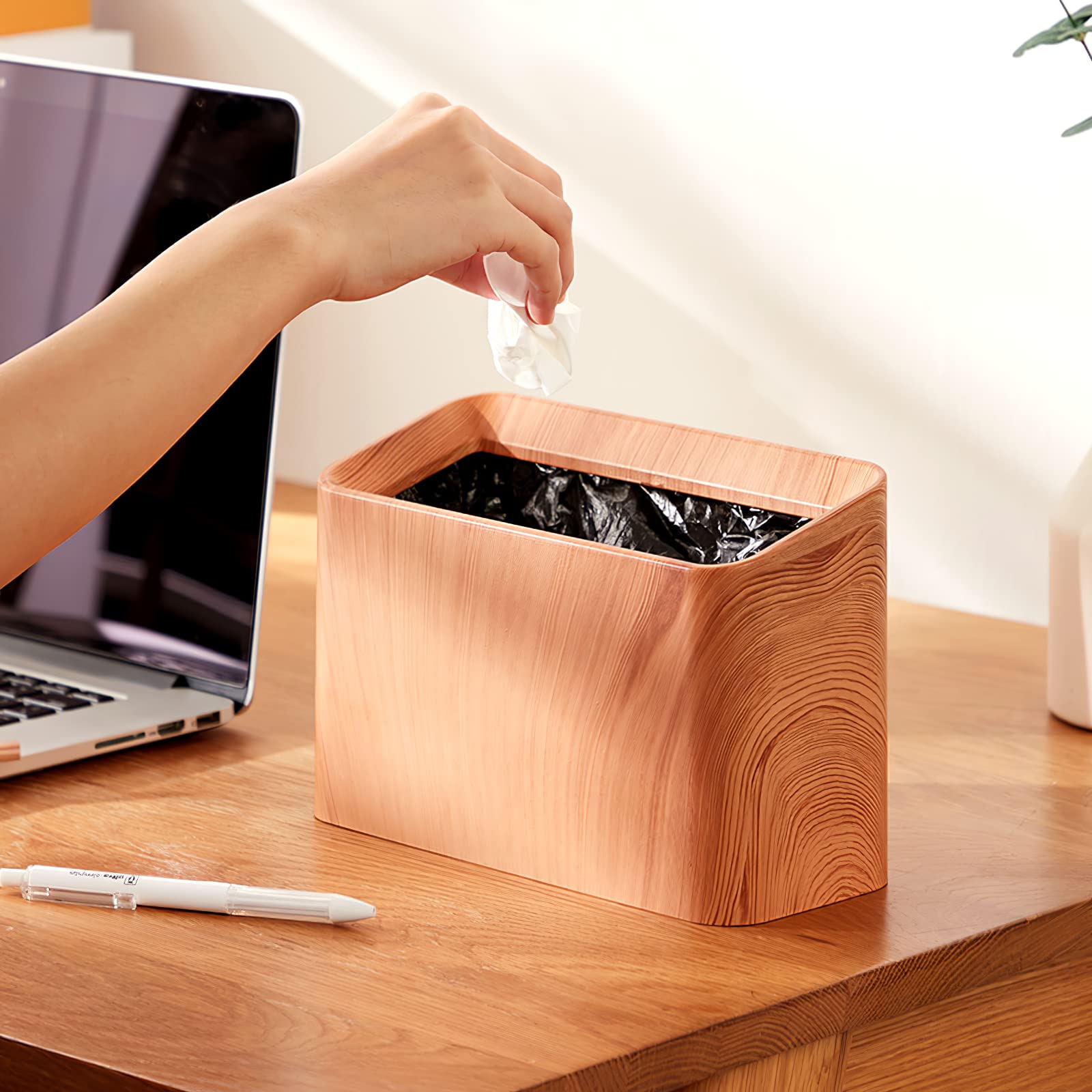 Aiabaleaft Plastic Mini Desktop Trash Can, Simulated Wood Grain Wastebasket, Uncovered Retro Waste Basket, Desktop Trash Can for Kitchens,offices, Living Room, Makeup table Etc (Raw Wood Color)